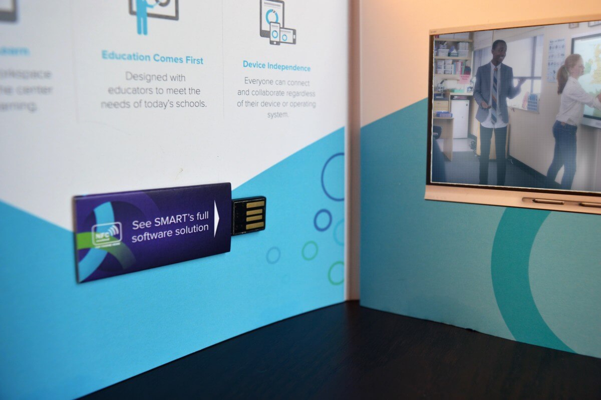 Custom LCD Video Mailer | videoCARD | bigDAWGS Promotions