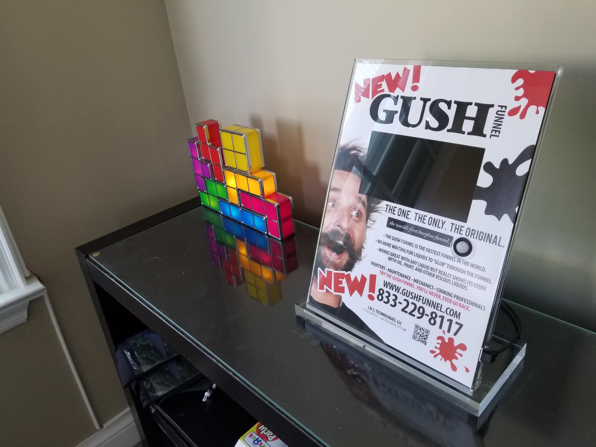 Motion Activated In Store Video Display | bigDAWGS Promotions