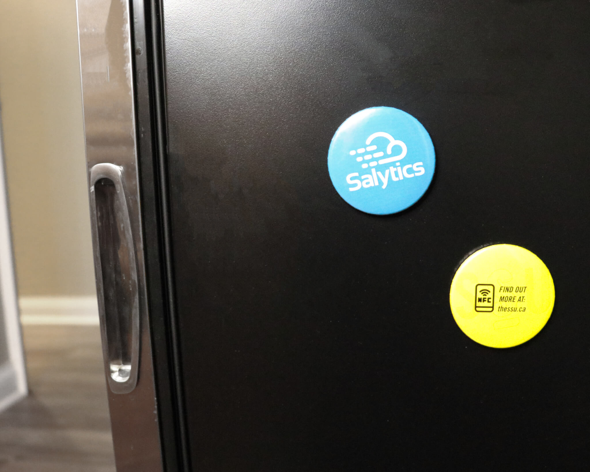 Custom NFC Buttons & Magnets | bigDAWGS Promotions